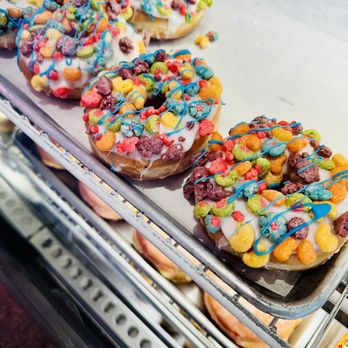 MAZZOA DONUTS - Updated June 2025 - 410 Photos & 471 Reviews - 5180 ...