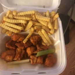 WINGS 101 - Updated December 2025 - 163 Photos & 265 Reviews - 2625 ...