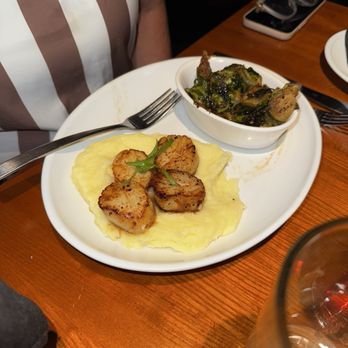 ONE FORTY GRILL - Updated October 2025 - 28 Photos & 15 Reviews - 140 N ...