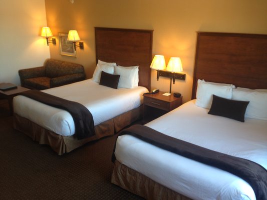 EXPRESSWAY SUITES - 28 Photos & 12 Reviews - 4303 17th Ave S, Fargo, ND ...