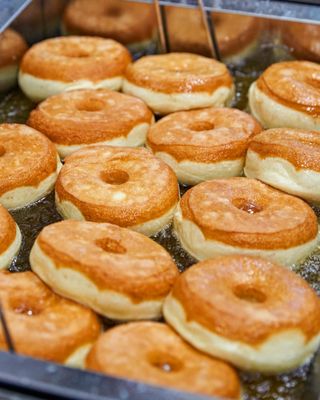 OLD FERRY DONUT - 13 Photos - 24667 Crenshaw Blvd, Torrance, California ...