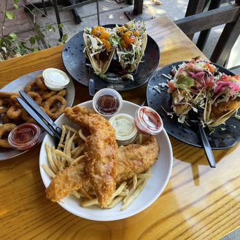 PIER 76 FISH GRILL - Updated February 2025 - 759 Photos & 809 Reviews ...