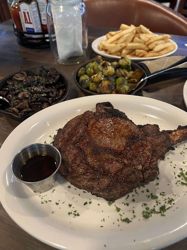 RUSTIC HOUSE SUMMERLIN SOUTH - 18 Photos & 21 Reviews - 9775 W Sunset ...