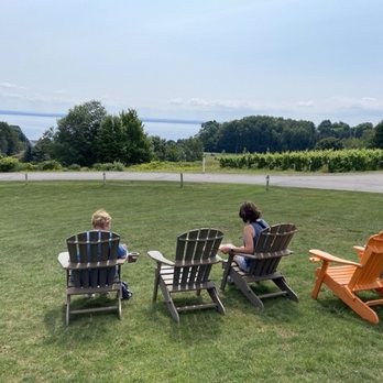 TWO LADS WINERY - Updated October 2025 - 123 Photos & 190 Reviews ...