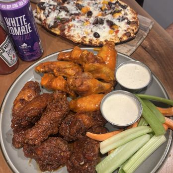 POST 25 KITCHEN & LOUNGE - Updated June 2025 - 148 Photos & 240 Reviews ...