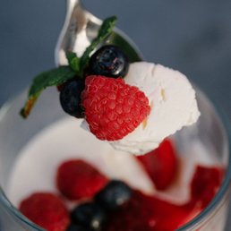 LINDAROSE ROOFTOP BAR & GRILL - Updated July 2025 - 94 Photos & 27 ...