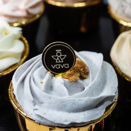 VAVA DESIGNER CAKES - Updated December 2025 - 57 Photos - 620 Yonge St ...
