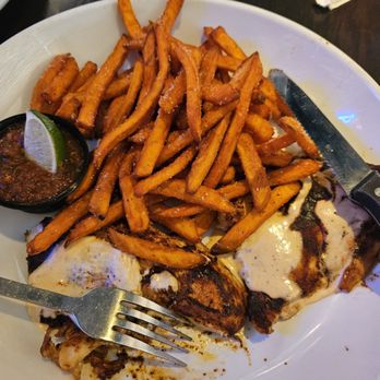 RED ROBIN GOURMET BURGERS AND BREWS - Updated February 2025 - 342 ...