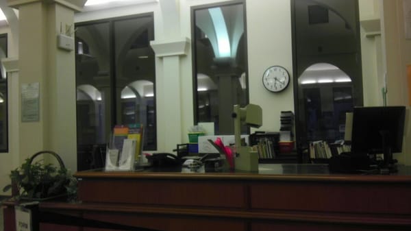 CHATSWORTH BRANCH LIBRARY - Updated December 2025 - 37 Reviews - 21052 ...