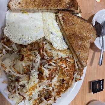 JOLLY INN - Updated November 2025 - 41 Photos & 41 Reviews - 8019 M-77 ...