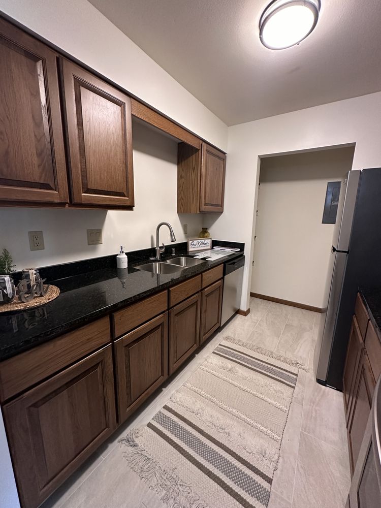 HIGH POINT COMMONS - Updated August 2025 - 11 Photos - 477 S High Point ...