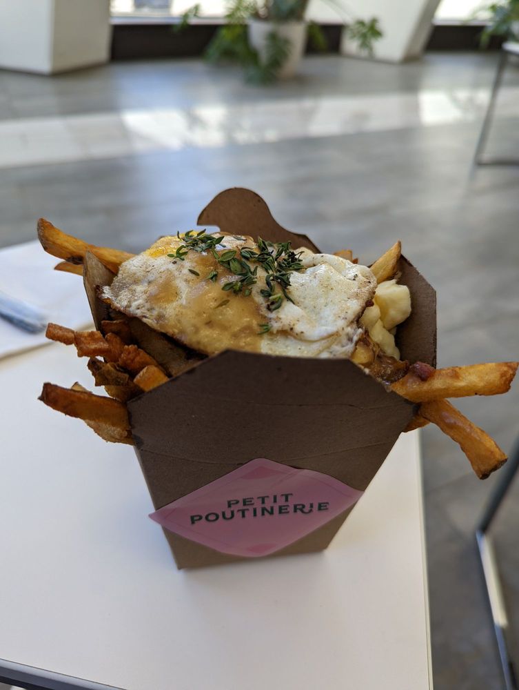 PETIT POUTINERIE & THE POUTINE TRUCK - 76 Photos & 101 Reviews - 44 ...