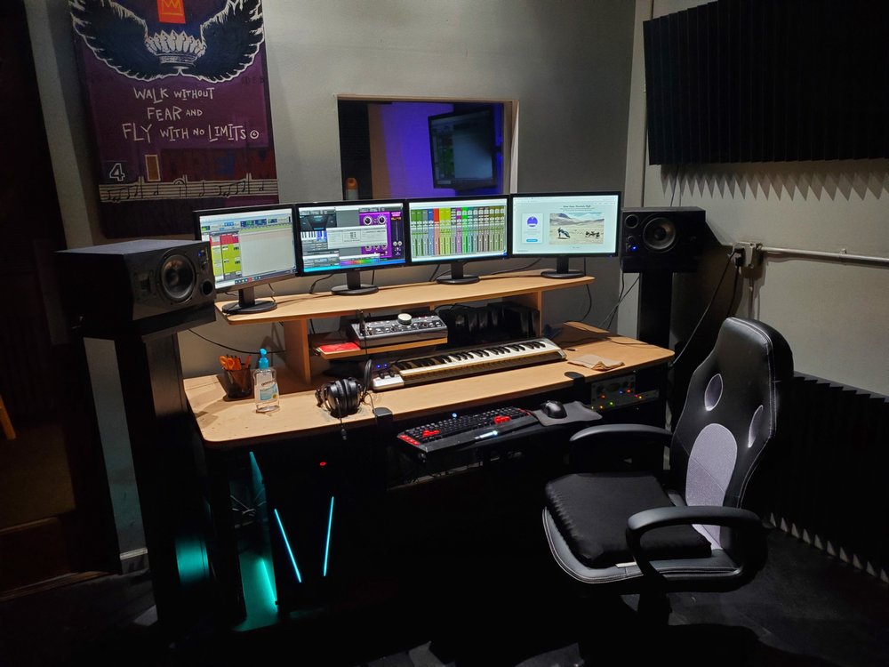 DREAM KINGS STUDIOS - Updated August 2025 - 14 Photos - 2797 Depot Rd ...