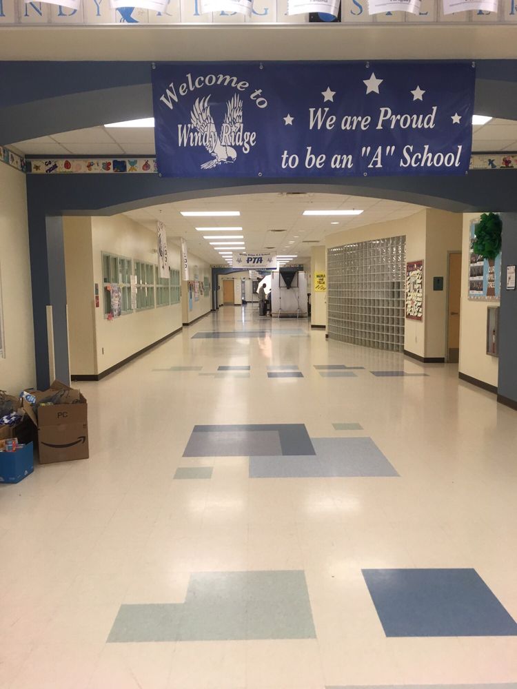 WINDY RIDGE - Updated September 2024 - 10 Photos - 3900 Beech Tree Dr ...