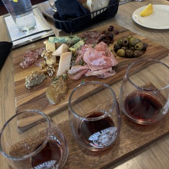 MERKIN VINEYARDS HILLTOP WINERY & TRATTORIA - Updated November 2024 ...