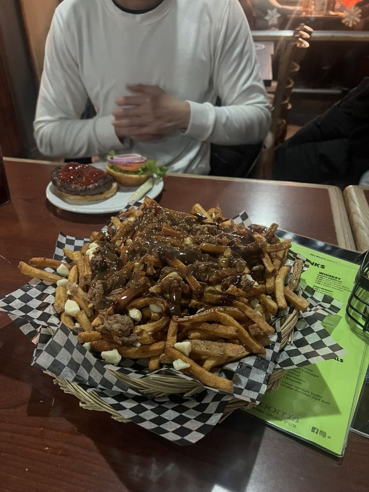 MOLLY BLOOM’S IRISH PUB - Updated December 2025 - 27 Photos & 22 ...