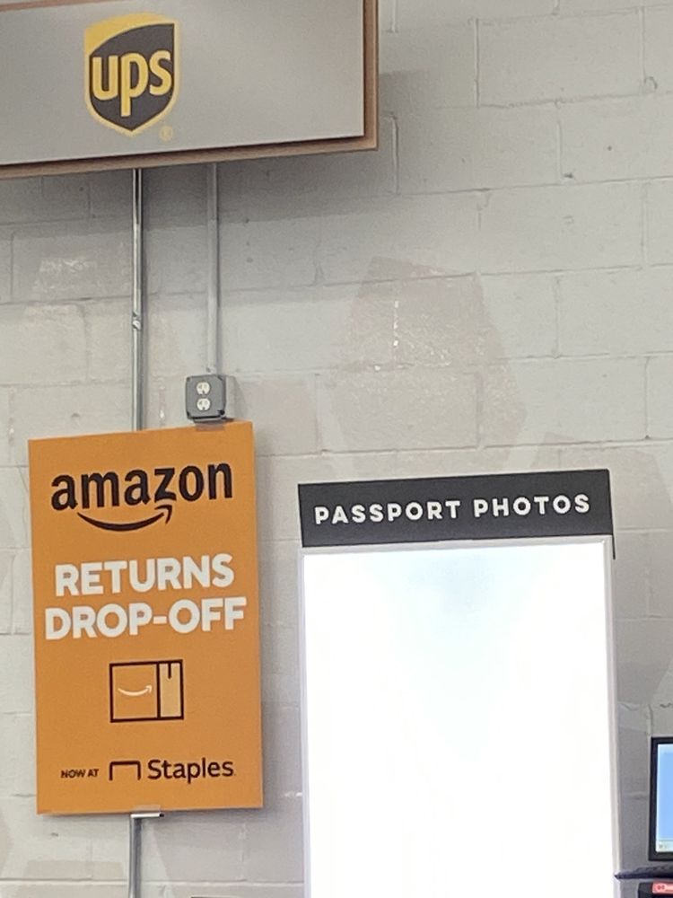 STAPLES - Updated January 2026 - 14 Photos - 160 Old Tower Hill Rd ...