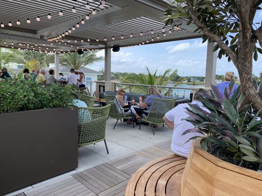 TOPSIDE AT THE BEACON - Updated May 2025 - 156 Photos & 118 Reviews ...