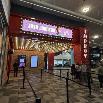 MILWAUKEE IMPROV - Updated January 2026 - 122 Photos & 78 Reviews ...