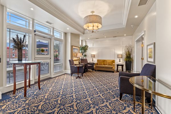 SMITH’S FUNERAL HOMES - Updated December 2025 - 21 Photos - 485 Brant ...