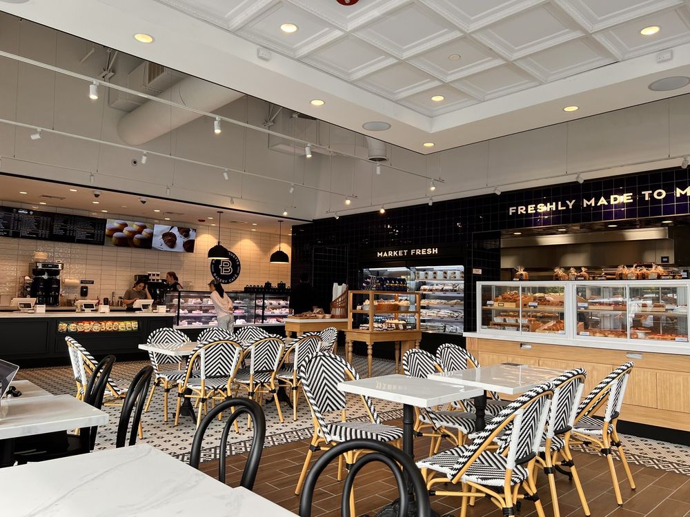 PARIS BAGUETTE - Updated October 2025 - 63 Photos & 22 Reviews - 2060 ...