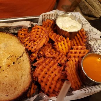 THE COMMITTED PIG - Breakfast & Brunch at 28 W Park Pl, Morristown, New ...