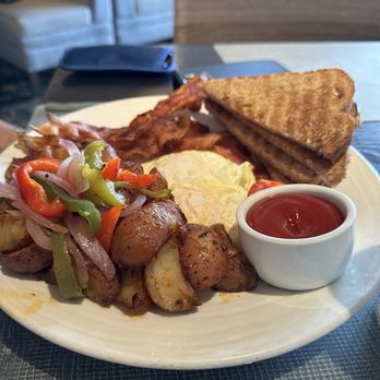 LATITUDES - JUPITER BEACH RESORT - Updated December 2025 - 168 Photos ...