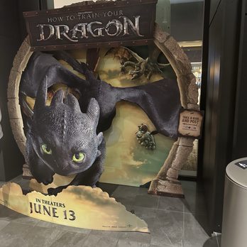 AMC DINE-IN MONTCLAIR PLACE 12 - Updated December 2025 - 435 Photos ...