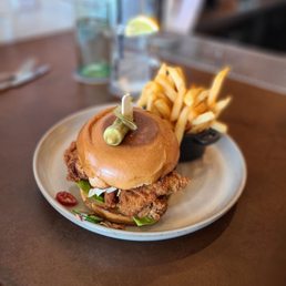 YARDBIRD - Updated May 2024 - 3194 Photos & 1548 Reviews - 8500 Beverly ...