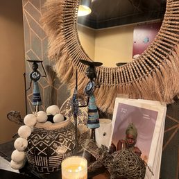 AMINA - Updated October 2025 - 685 Photos & 256 Reviews - 1102 ...