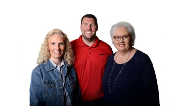 LINNEROOTH WALDNER TEAM - REMAX - Updated December 2025 - 10 Photos ...