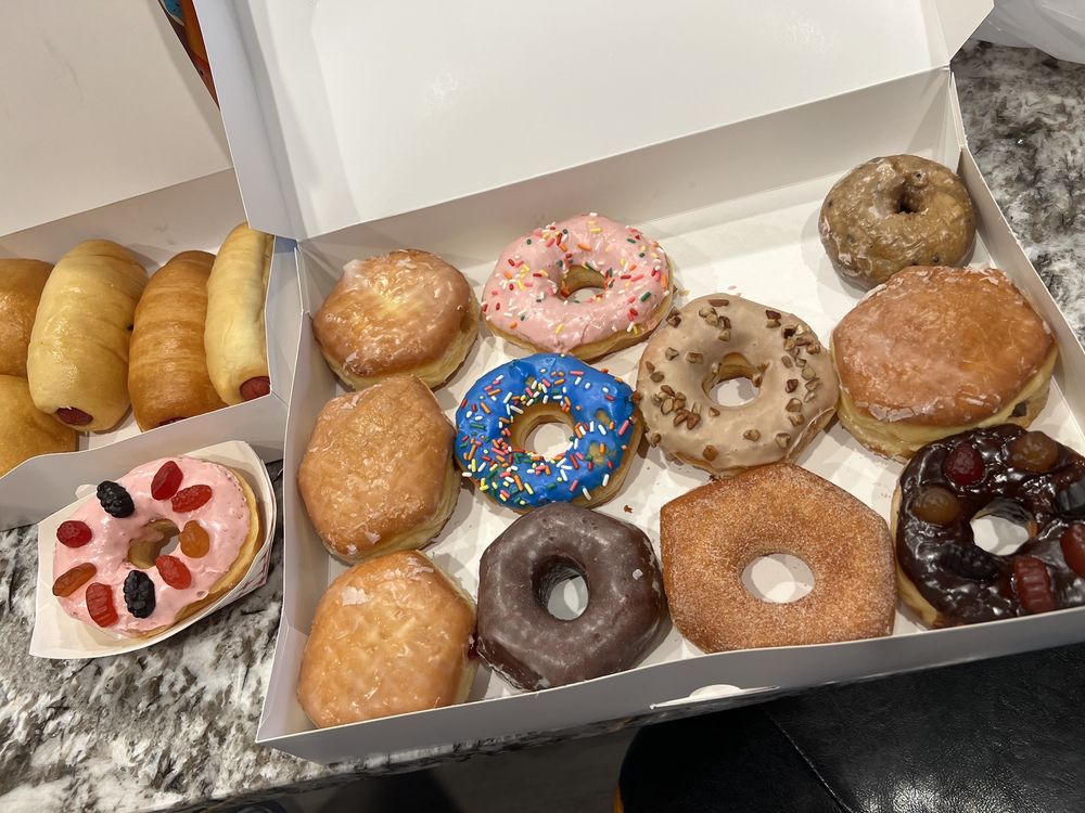 DONUT HAVEN - Updated October 2025 - 12 Photos & 37 Reviews - 10802 ...