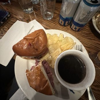 THE SEVENS ALE HOUSE - Updated December 2025 - 92 Photos & 345 Reviews ...