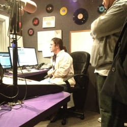 KDHX FM 88 - 18 Reviews - Radio Stations - 3524 Washington Blvd, Saint ...