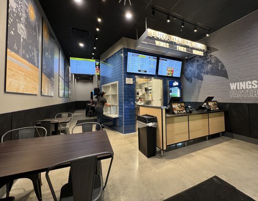 BUFFALO WILD WINGS GO - Updated December 2025 - 17 Photos & 12 Reviews ...
