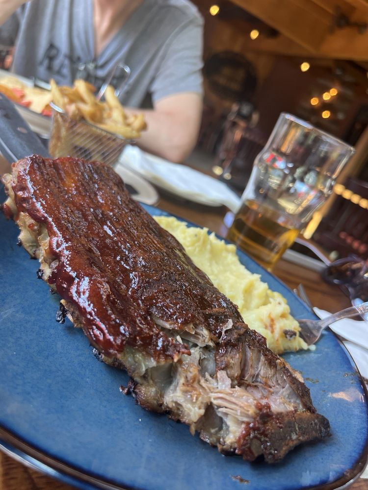 BLUE BIRD INN - Updated September 2024 - 128 Photos & 220 Reviews ...