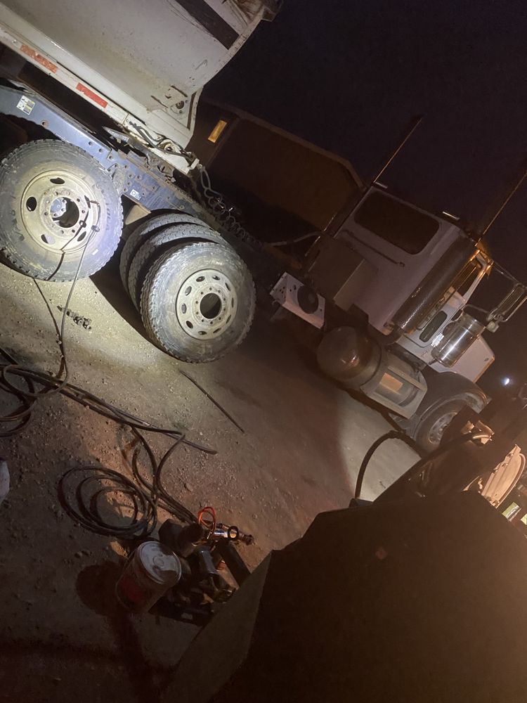 LUCKY TIRE ROAD SERVICE - Updated October 2025 - 18 Photos - Devine ...