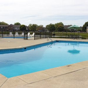 LAKE CASTLETON APARTMENT HOMES - Updated November 2025 - 110 Photos ...