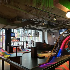 Mini Golf - PUTTSHACK - BOSTON - 260 Photos & 125 Reviews - 58 Pier 4 ...