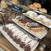 CARMEL BAKERY - 1200 Photos & 898 Reviews - Ocean Ave Between Dolores ...