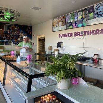 FUNNER BROTHERS DONUT COMPANY - Updated September 2025 - 42 Photos & 27 ...