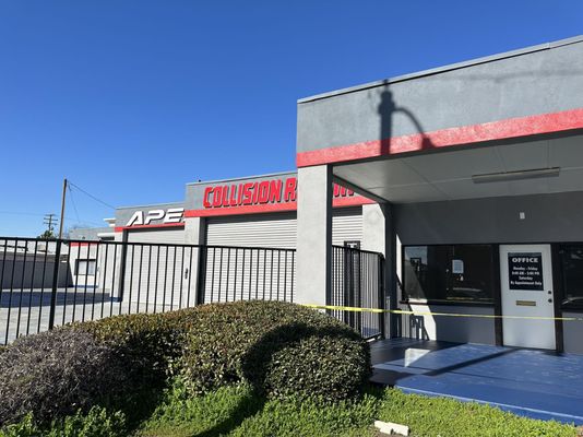 APEX COLLISION REPAIR CENTER - Updated December 2025 - 17 Photos ...