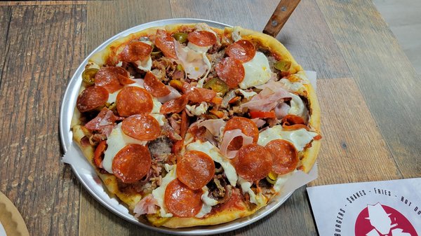 MOB PIZZERIA AND BURGERS - 62 Photos - 306 Main St, Hackensack, New ...