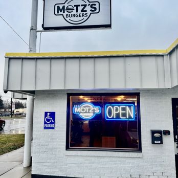 MOTZ’S BURGERS - Updated December 2024 - 128 Photos & 27 Reviews ...