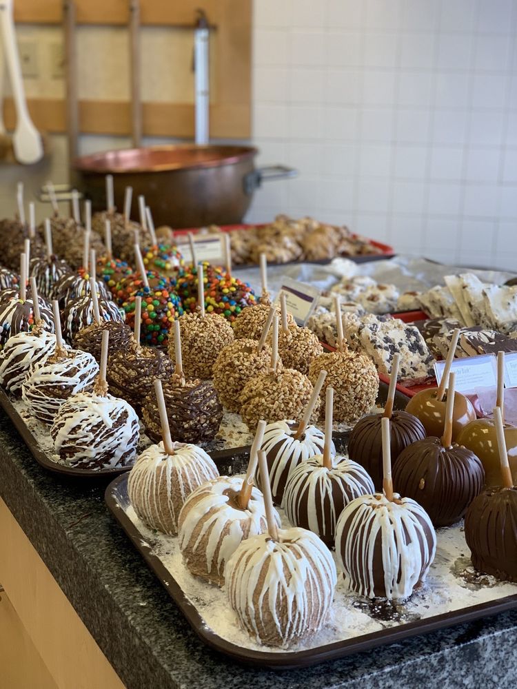 ROCKY MOUNTAIN CHOCOLATE FACTORY - 23 Photos & 10 Reviews - 10562 US ...