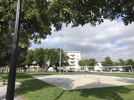 TATUM PARK - Updated August 2024 - 12 Photos - 8050 Byron Ave, Miami ...