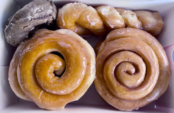 FANTASY DONUTS - 73 Photos & 68 Reviews - 1739 Pass Rd, Biloxi, MS ...