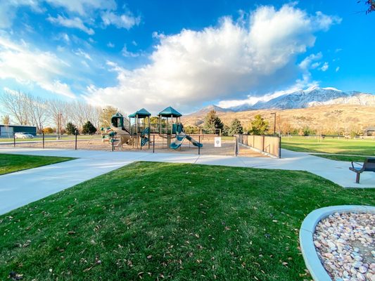 PALISADE PARK AND SPLASH PAD - Updated June 2025 - 27 Photos - 1323 E ...
