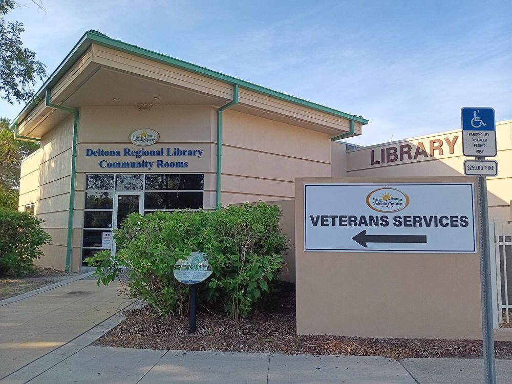 DELTONA REGIONAL LIBRARY - Updated July 2024 - 11 Photos - 2150 Eustace ...