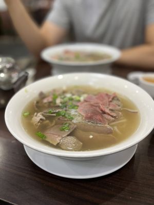 PHO METRO - Updated September 2025 - 535 Photos & 393 Reviews - 2057 ...